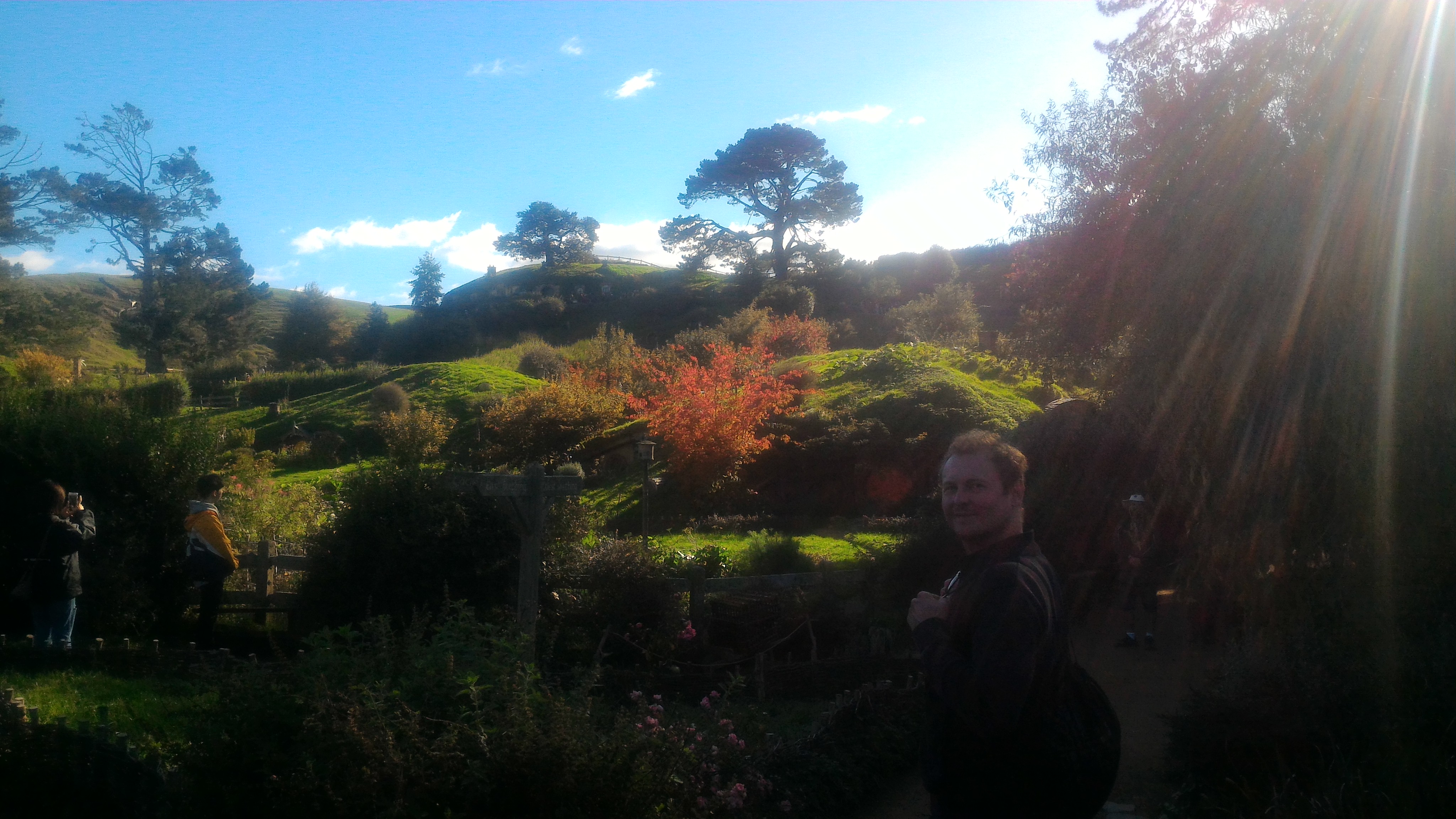 Hobbiton movie set tour, a visit of the hobbit village in New Zealand
